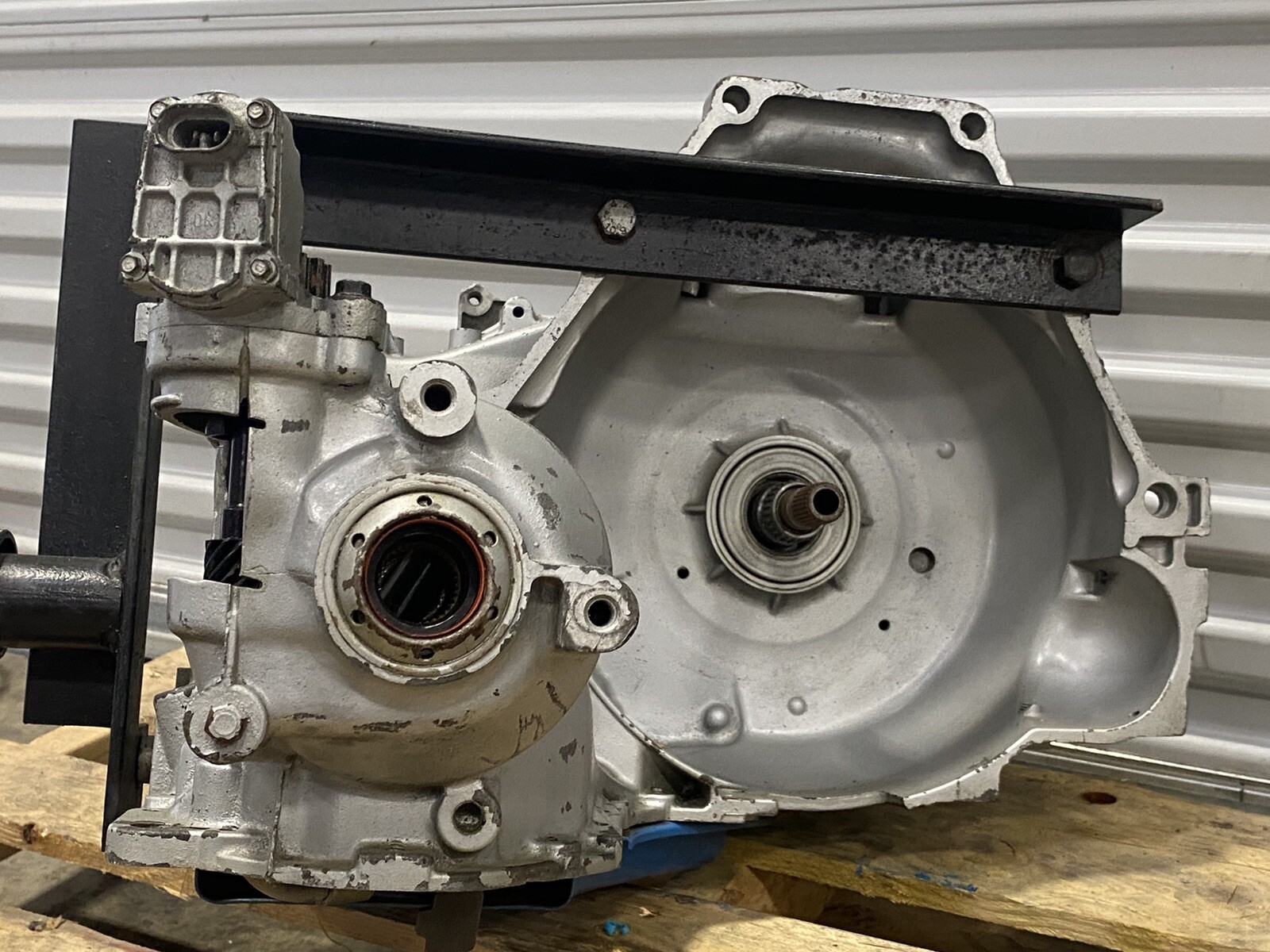 GM HYDRA-MATIC THM200 / TH200 METRIC TRANSMISSION 8666413/ CFD / 321 ...