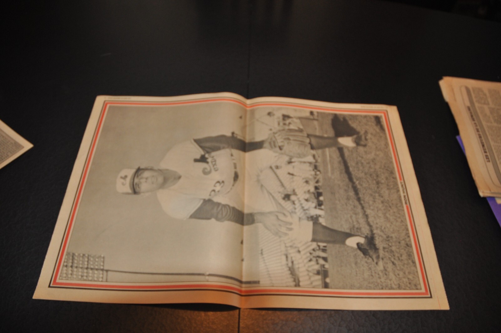 Ron hunt poster # 33 black & white sport illustre 1971 montreal expos ...