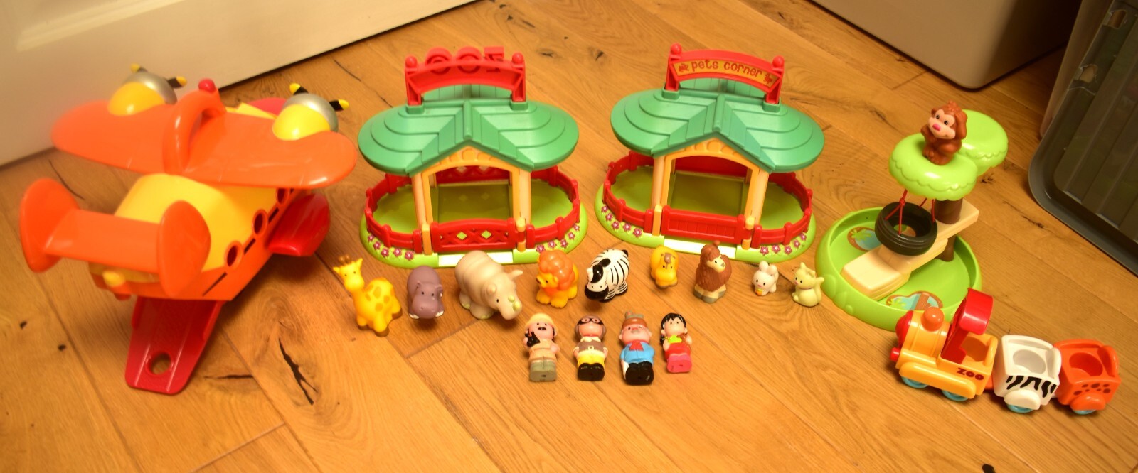 ELC Zoo Monkey Swing Pet Corner Safari Plane (Sound) Animals Figures ...