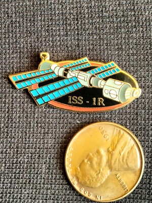 International Space Station ASSEMBLY ISS-R1 Zvezda Pin | eBay