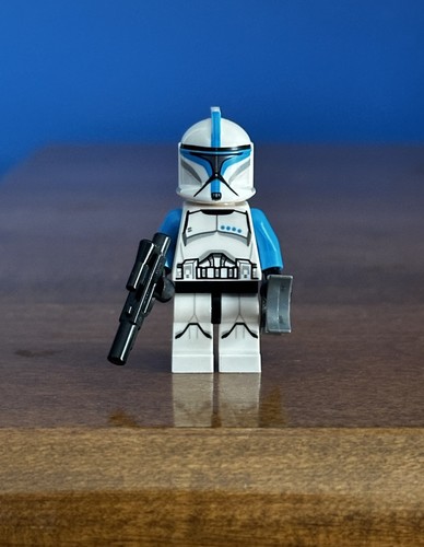 LEGO Star Wars Phase 1 Clone Lieutenant Minifigure sw0629 75085 Blue ...