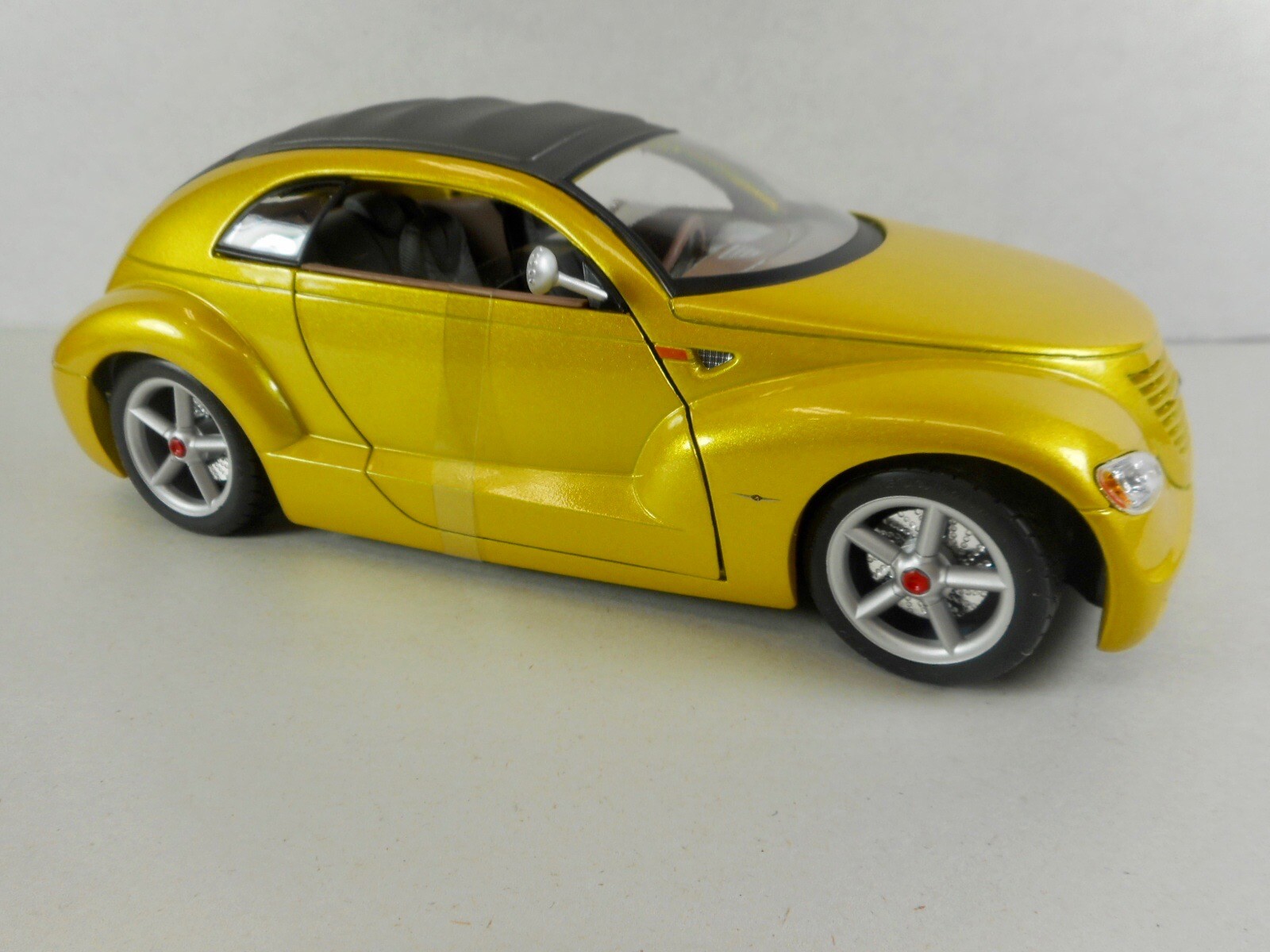 MAISTO CHRYSLER PRONTO CRUIZER 1:18 SCALE DIE-CAST - NO BOX | eBay