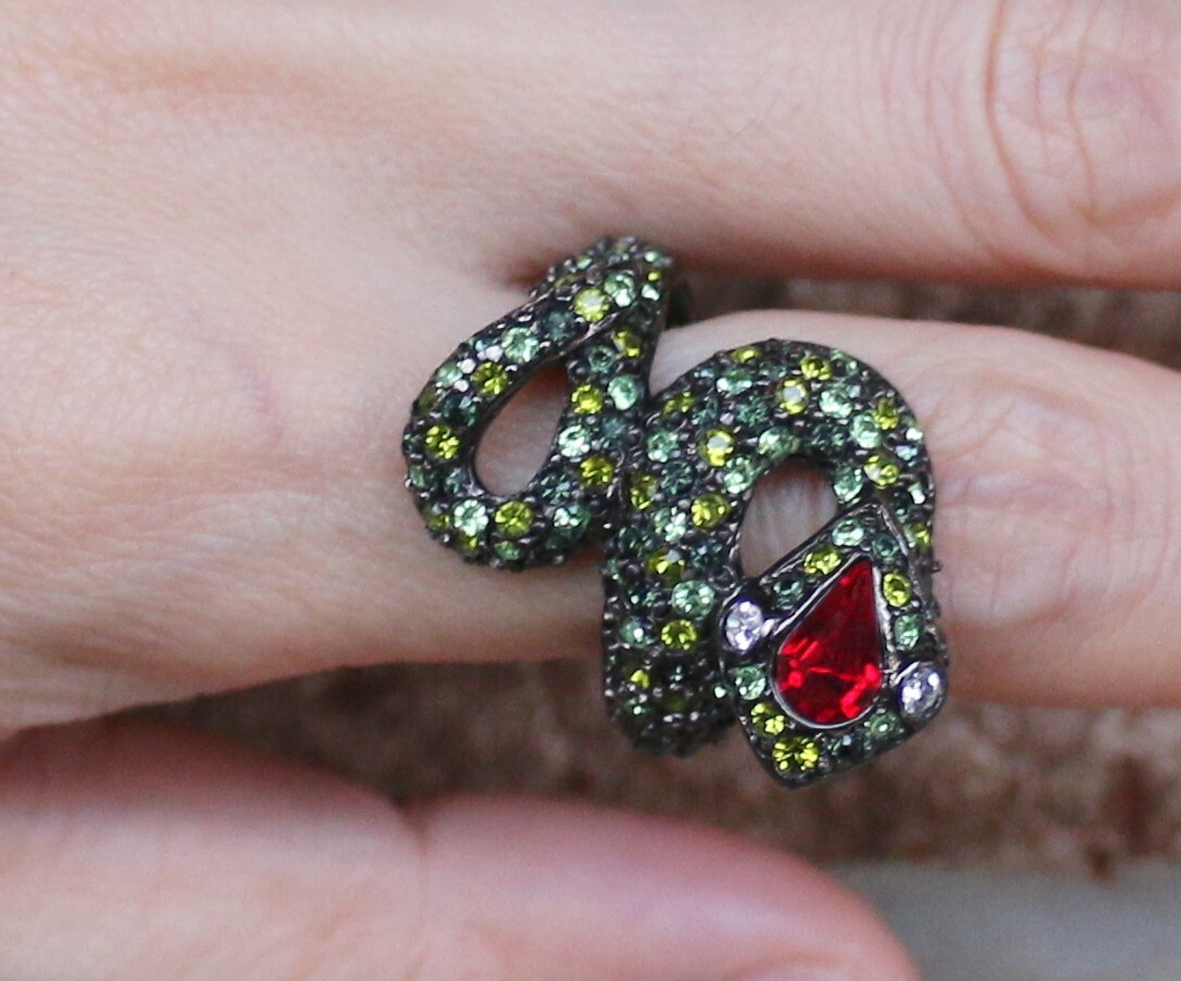 Vintage KJL Kenneth Jay Lane Black Snake Ring~ Size … - Gem