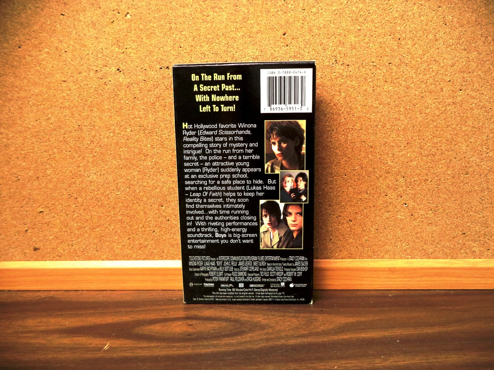 Boys (VHS 96) Winona Ryder, Lukas Haas, John Reilly, James Legros ...