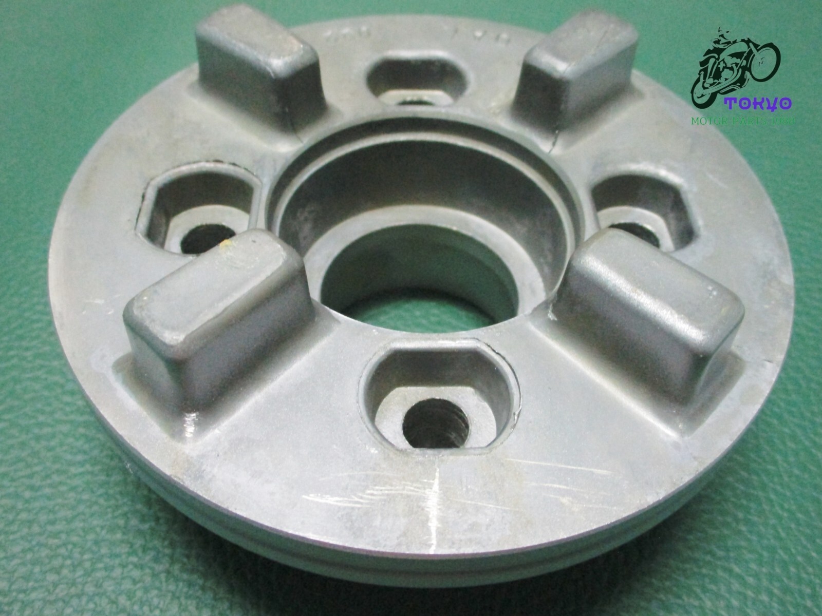 Honda C50 C65 C70 C90 REAR WHEEL FLANGE #TO549# | eBay