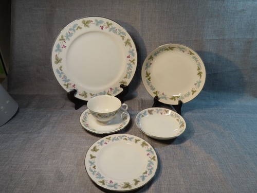 Vintage Fine China of Japan #6701 Pattern Grapevine 6-Piece Place ...