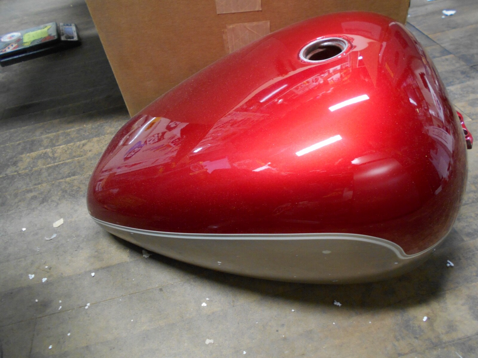 99-03 VICTORY POLARIS V92 OEM NEW FUEL GAS TANK CANDY RED SILVER ...
