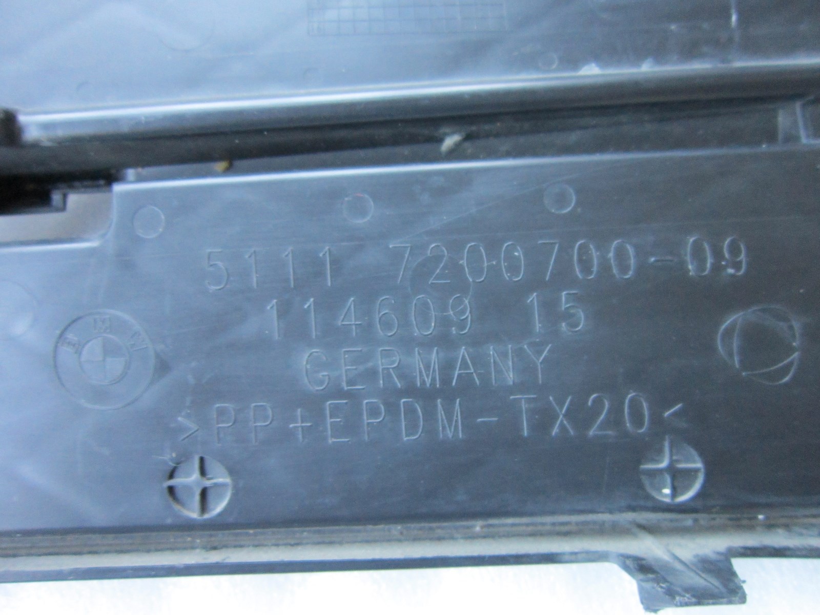 BMW 5 Series 535 SEDAN 09 10 11 12 FRONT BUMPER RH GRILLE GRID OEM ...