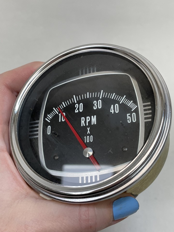 MEDALLION VINTAGE MERCURY TACHOMETER GAUGE A801979 SILVER BEZEL 3 3/4 ...