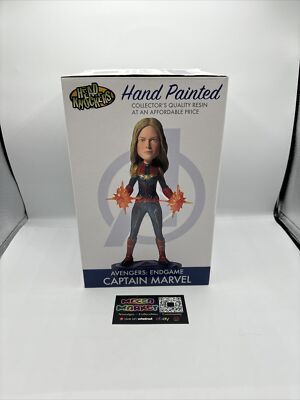 NECA Marvel Avengers Endgame Captain Marvel Head Knocker Bobblehead ...