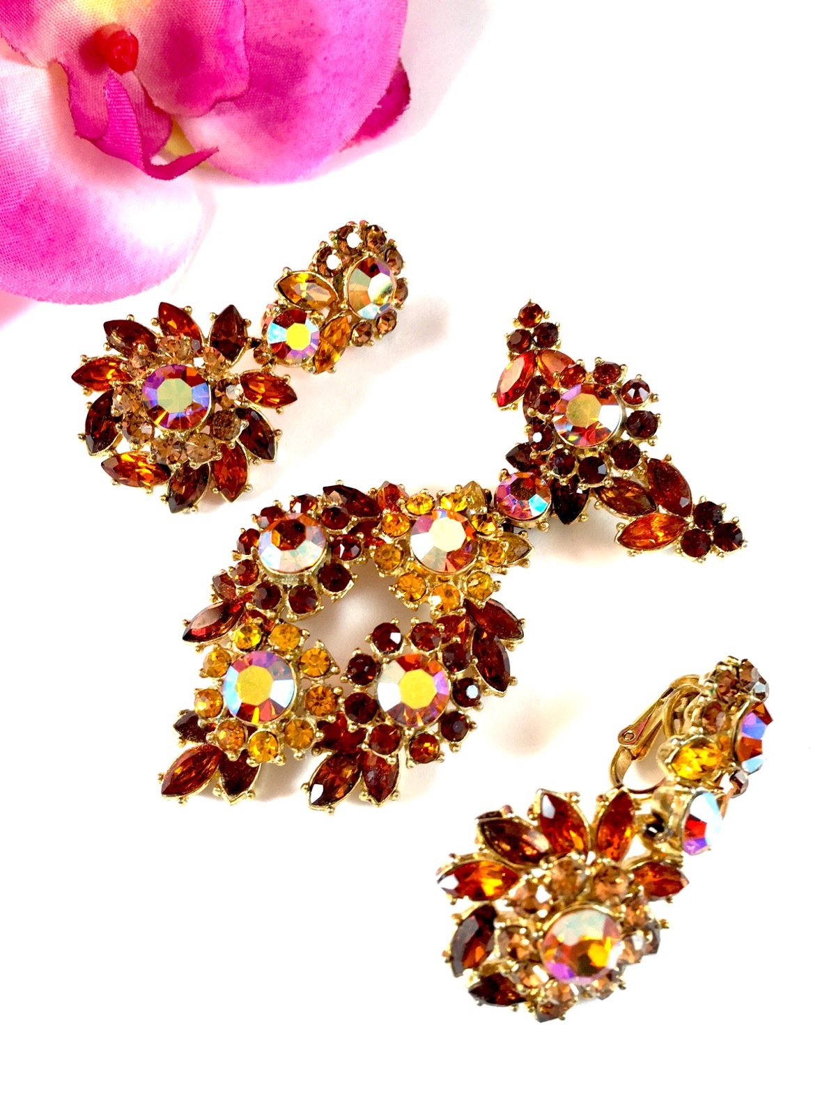 1950’S CROWN TRIFARI AMBER TOPAZ RHINESTONE CONTESSA DANGLE BROOCH ...