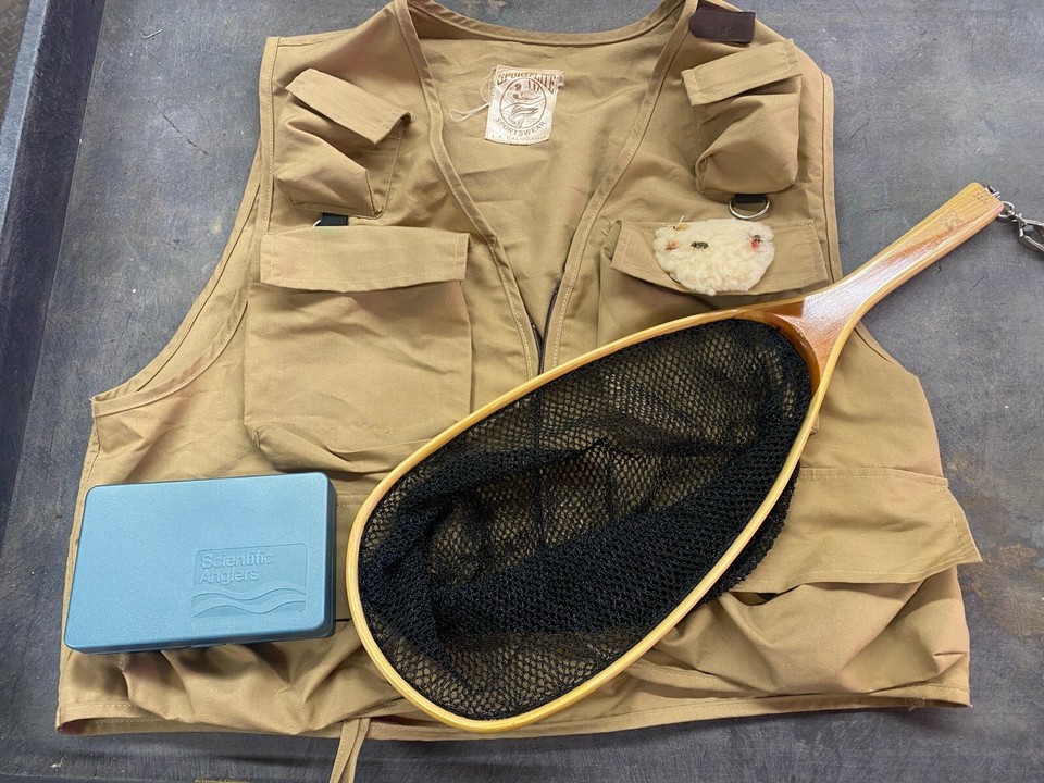Vtg ACP Wood Frame Classic Landing Trout Fishing Net, With Vest, Flies ...