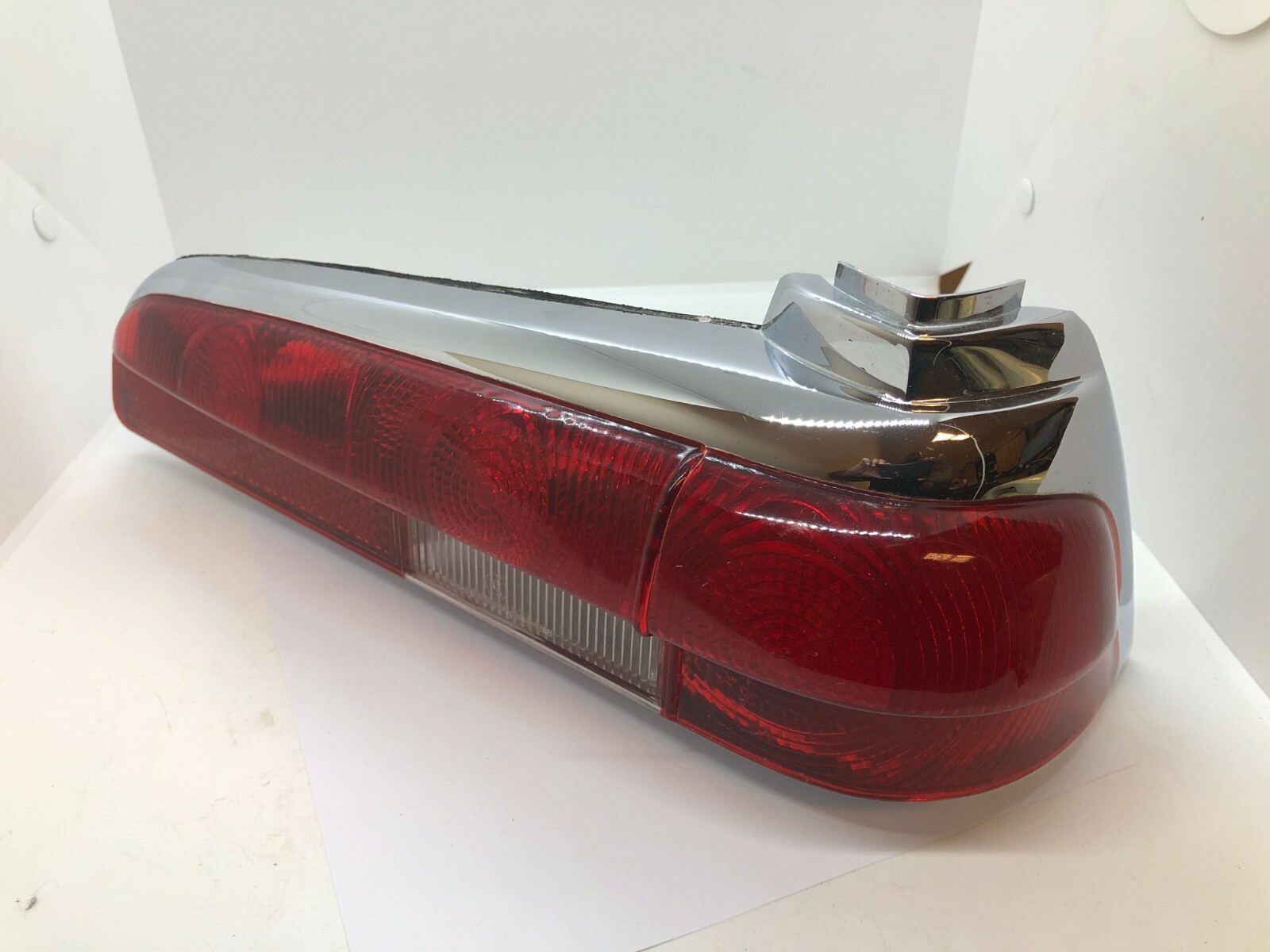 Mercedes W110 W111 190C 190D 220B RH Right Tail light Rücklichtglas ...