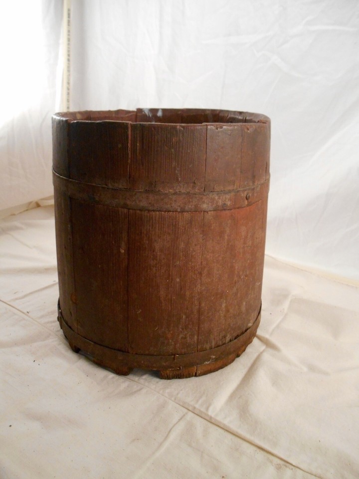 Antique Primitive Wooden Stave Well Water Bucket Metal Bands WOOD ...