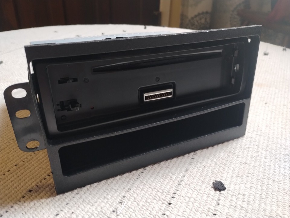 ALPINE CDE-103BT cd receiver OLD SCHOOL CAR stereo PLAYER AM/FM FACE ...