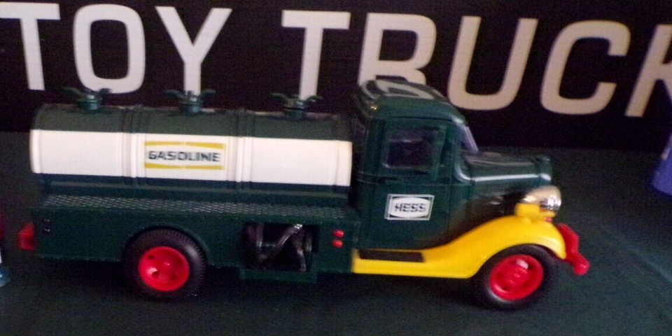 AMERADA HESS TOY TRUCK CUSTOM DESIGN COLLECTOR FULL SIZE TRUCK 1982 NEW ...