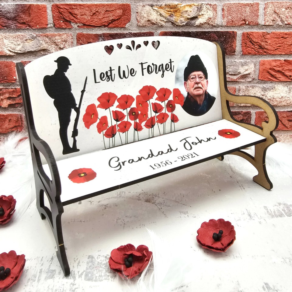 Wooden Personalised Remembrance Day Lest We Forget Memomory Bench ...