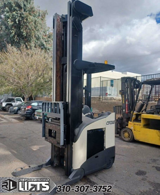 Forklifts - Crown Electric