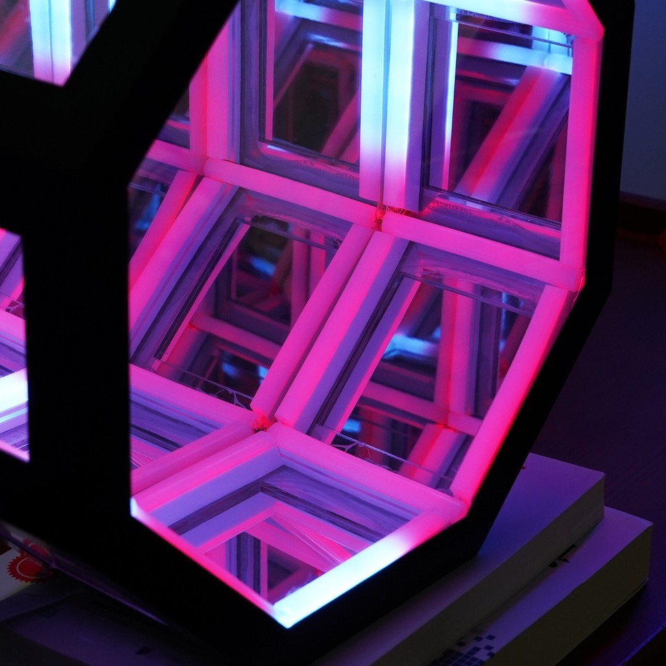 3D Mirror Tunnel Light LED Infinity Wall Mirror Table Lamp with Remote ...