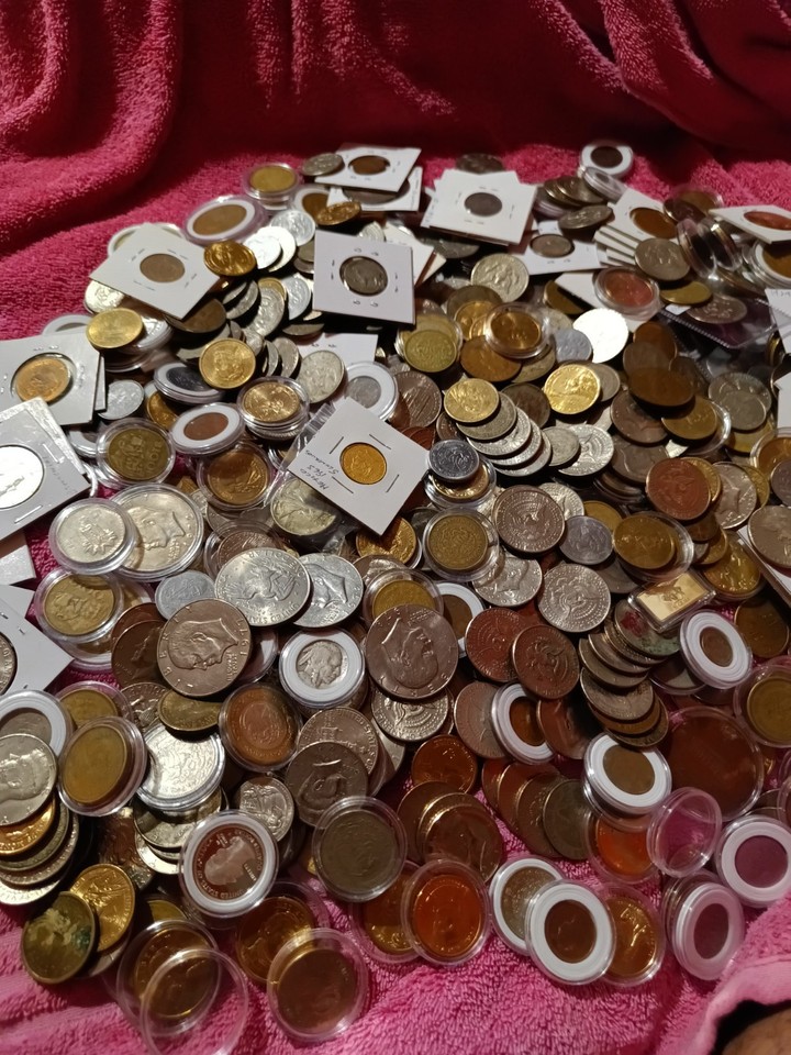 Large Mixed World Coin Collection Lot Circulated Uncirculated Assorted ...