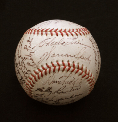 1953 Milwaukee Braves team-signed/autographed baseball (26 signatures ...