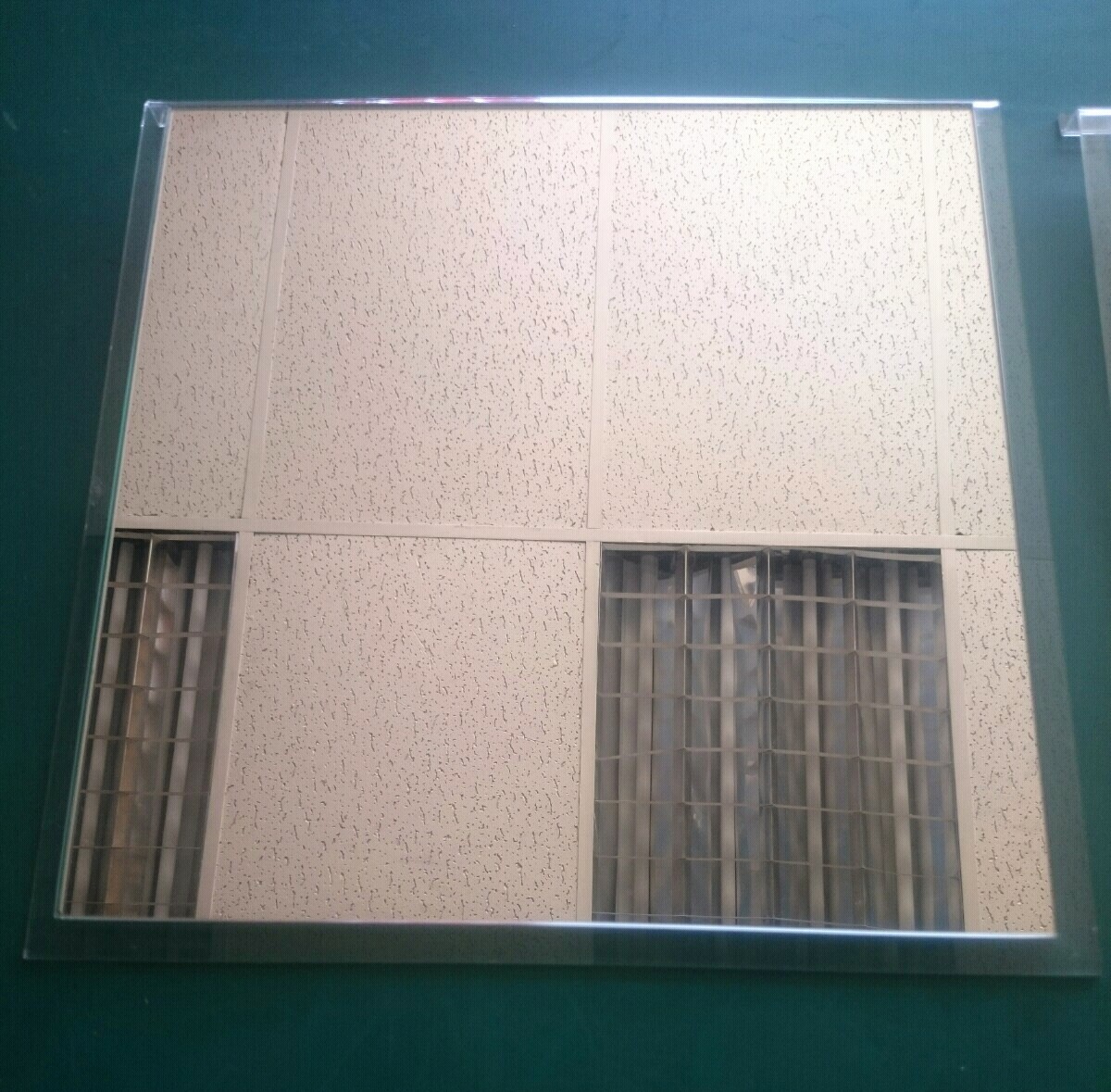 Slatwall Mirror On Acrylic Shop Display Opticians Medical Jewellery ...