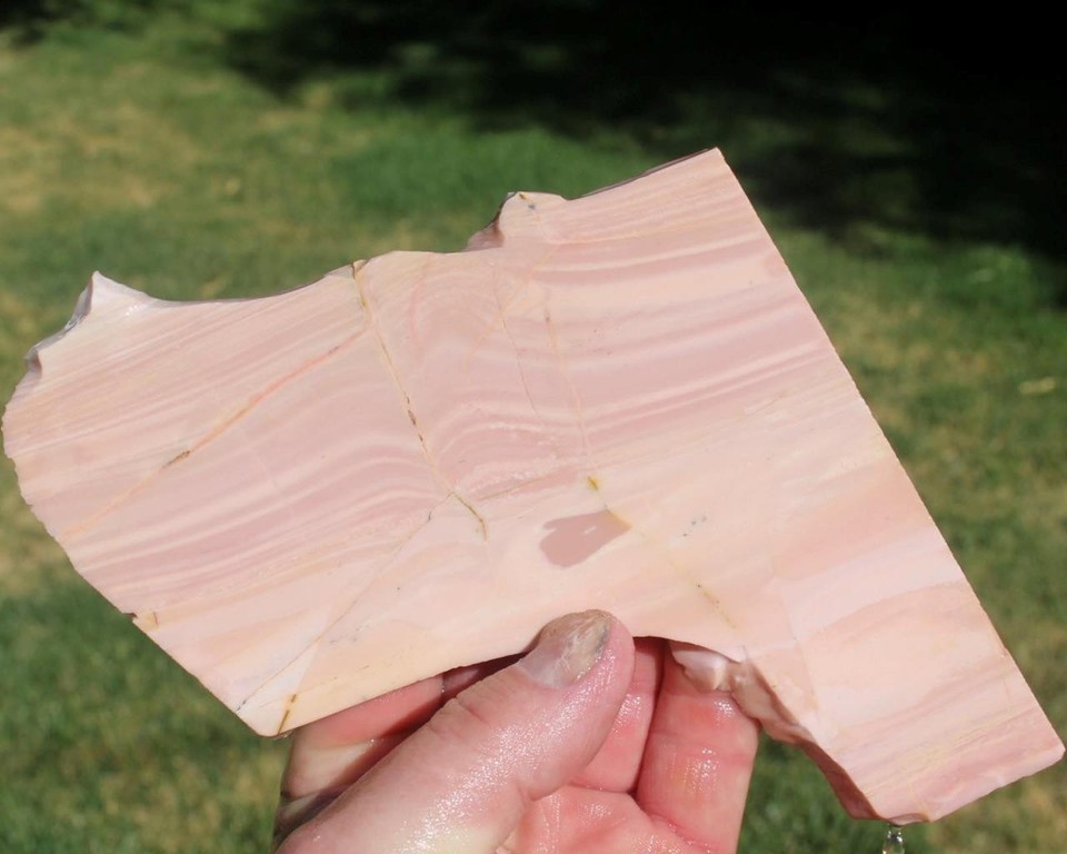 NEW AUSTRALIAN PINK OPAL SLAB 135 grams rough/jasper/agate/mineral/cab ...
