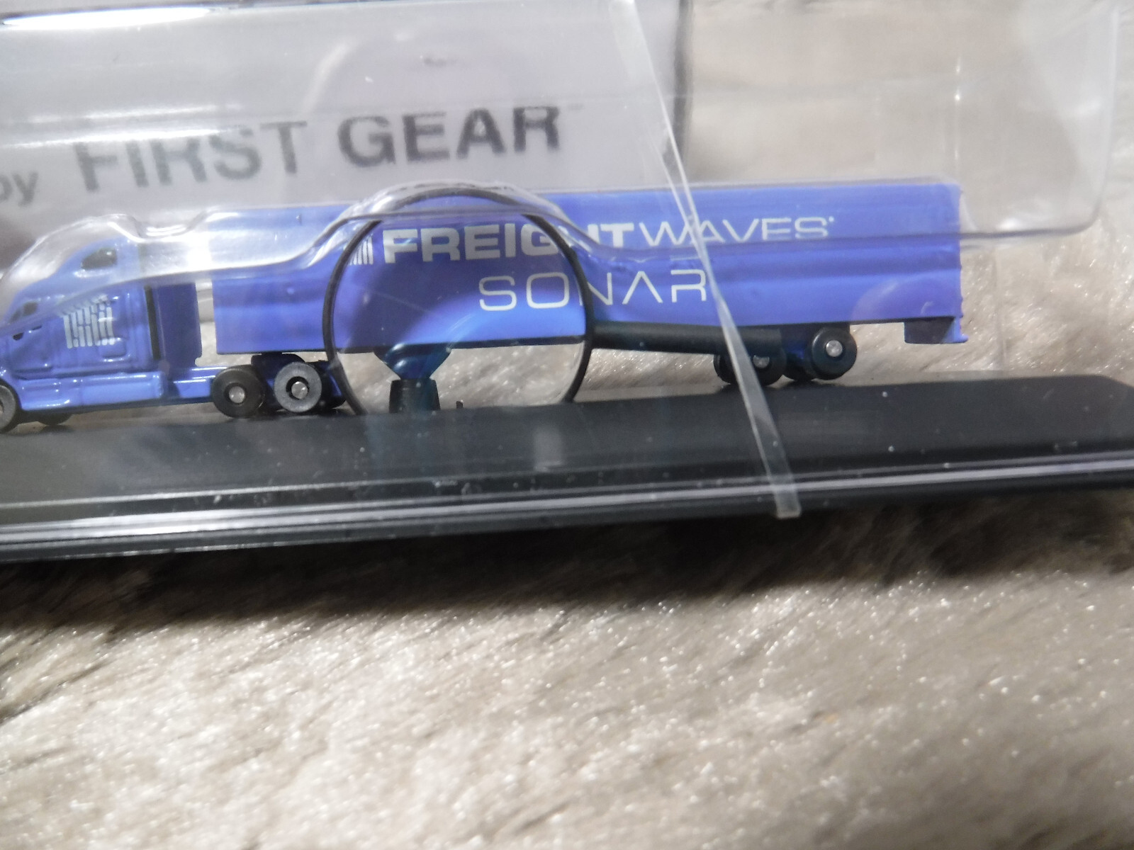 DCP International Trucks 1:256 Tractor Trailer Magnifier Display Case ...