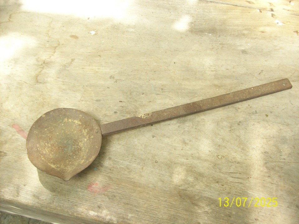 Blacksmiths vintage pouring ladle/smelting lead.used | eBay