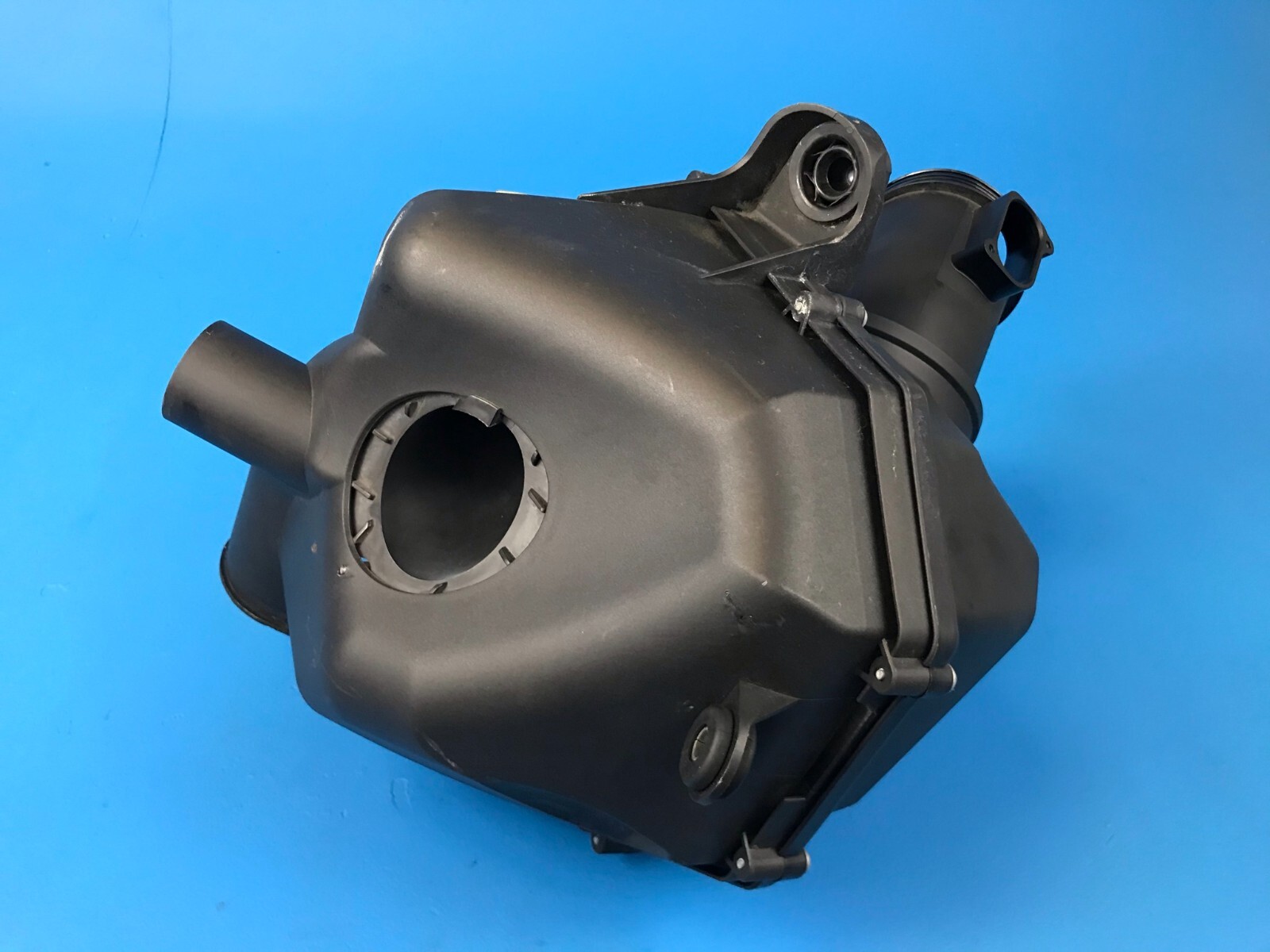 12-17 BMW F06 F10 F13 M5 M6 RIGHT PASSENGER SIDE INTAKE AIR CLEANER ...