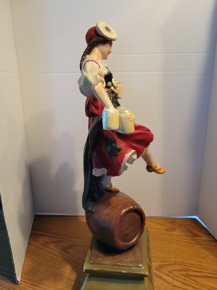 (VTG) 1935 blatz beer valerie girl lady on barrel chalk plaster back ...