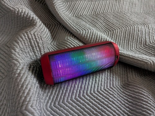 CLEVER BRIGHT WIRELESS BLUETOOTH SPEAKER WITH 7 PATTERN LED LIGHTS | eBay