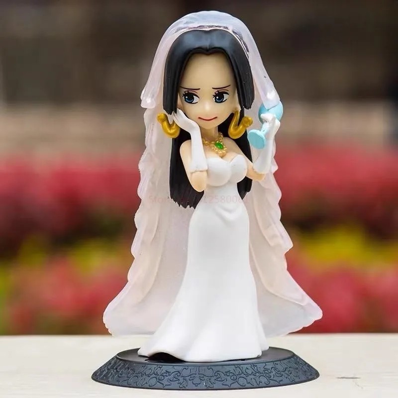 Figurine One Piece Figurine Luffy Boa Hancock 8cm Holding Groom ...