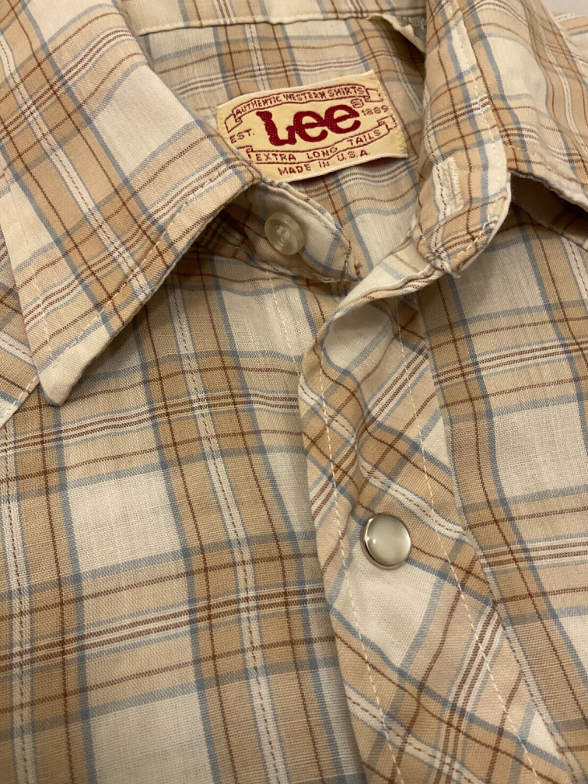 VINTAGE Lee Extra Long Tails Shirt w/Pearl Snaps Mens… - Gem