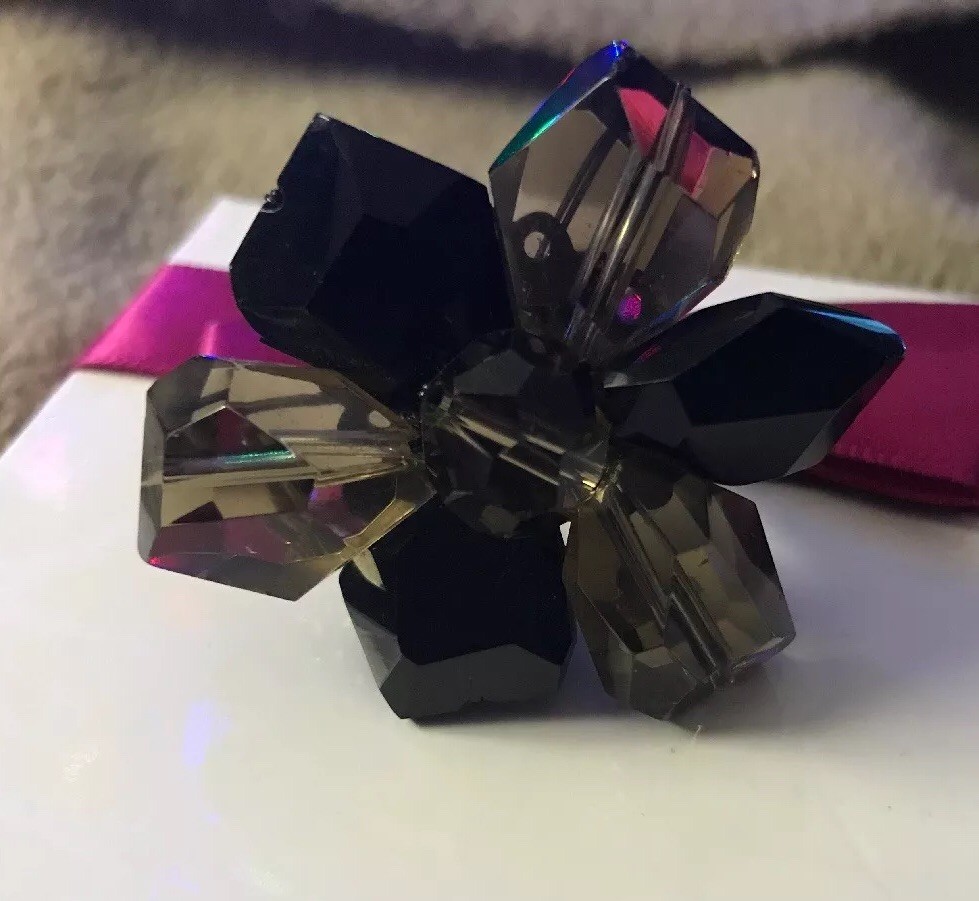 BOLD Black and Dark Amber Colored Flower Crystals Stretch Ring Abt 2 ...