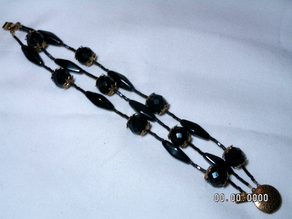 Vintage Luxe Jewels 3-Strand Color Oro, Assortito Vetro Nero Perline ...