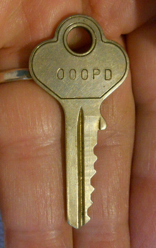 Vintage Old Harloc Slick Shiny Brass Key Stamped 000PD | eBay