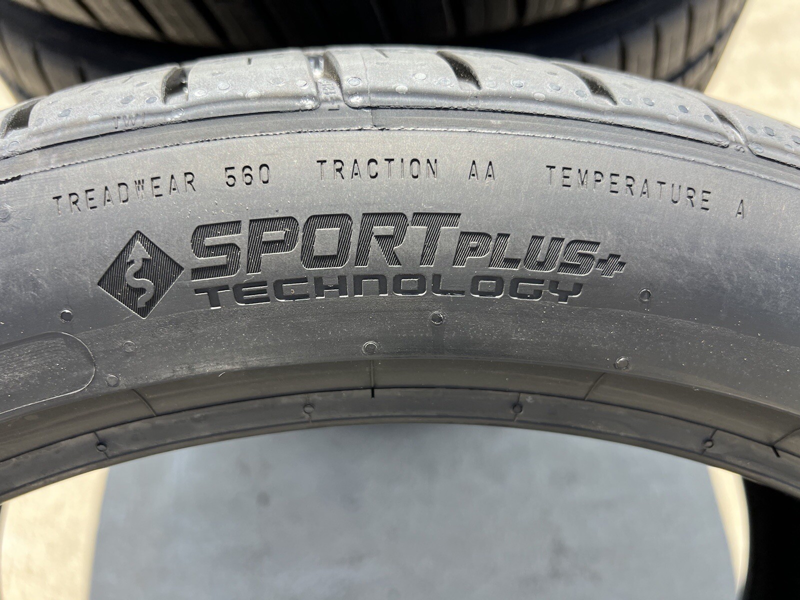 FOUR BRAND NEW Continental ExtremeContact DWS06+ 245/40ZR20 99Y DWS06 ...