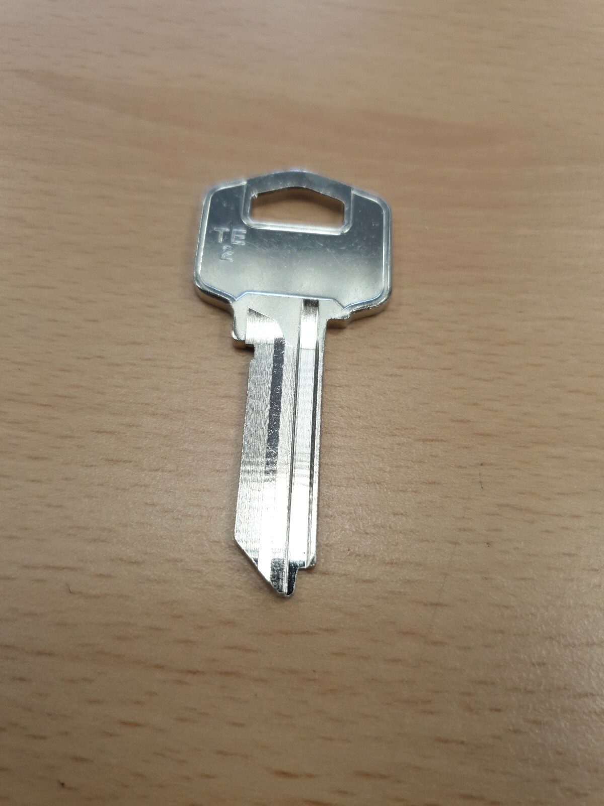 15 X Silca TE2 key Blanks to suit 5 &6 pin TESA Cylinders- JMA TE8I, HD ...