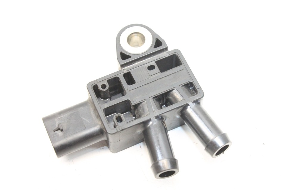 MERCEDES-BENZ CLA Coupe C118 DPF-Drucksensor A0009057809 1.30 Petrol ...