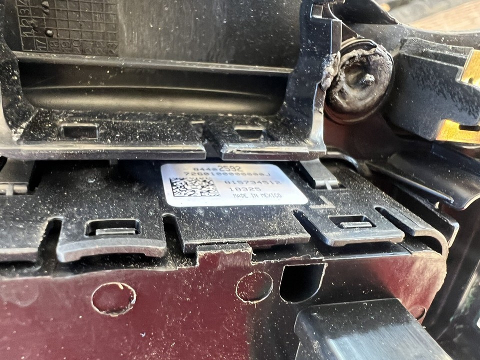 2018 GMC TERRAIN CENTER CONSOLE DRIVE MODE RIDE CONTROL SWITCH W/ BEZEL ...