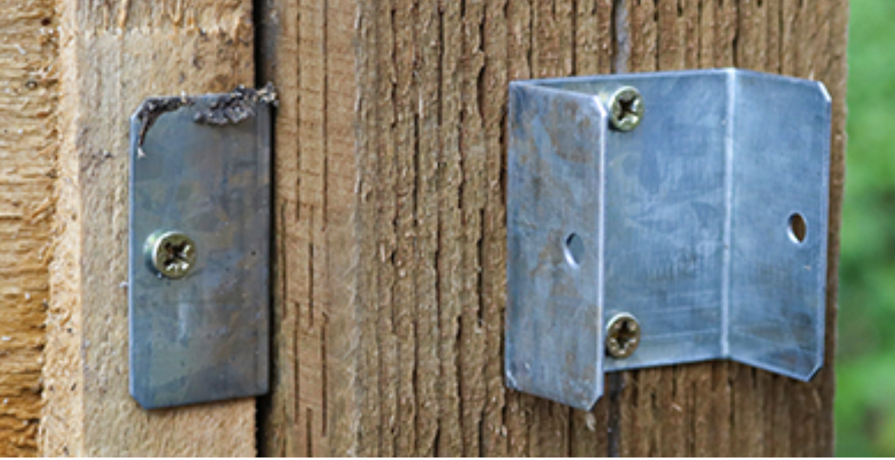 Fence Panel Security Bracket Clip Locking Post TrellisDecking Garden ...