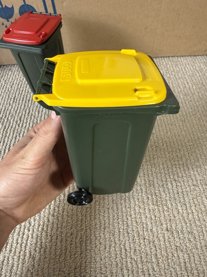 Mini Replica Collectable Sulo KSB 240l Wheelie Bin Dark Green w Red ...