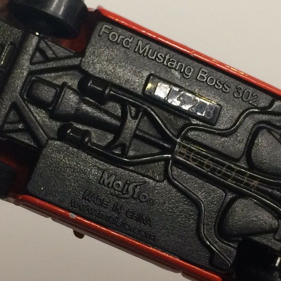 Maisto Ford Mustang Boss 302 Toy Car Orange Striped Black 3" Loose 2 ...