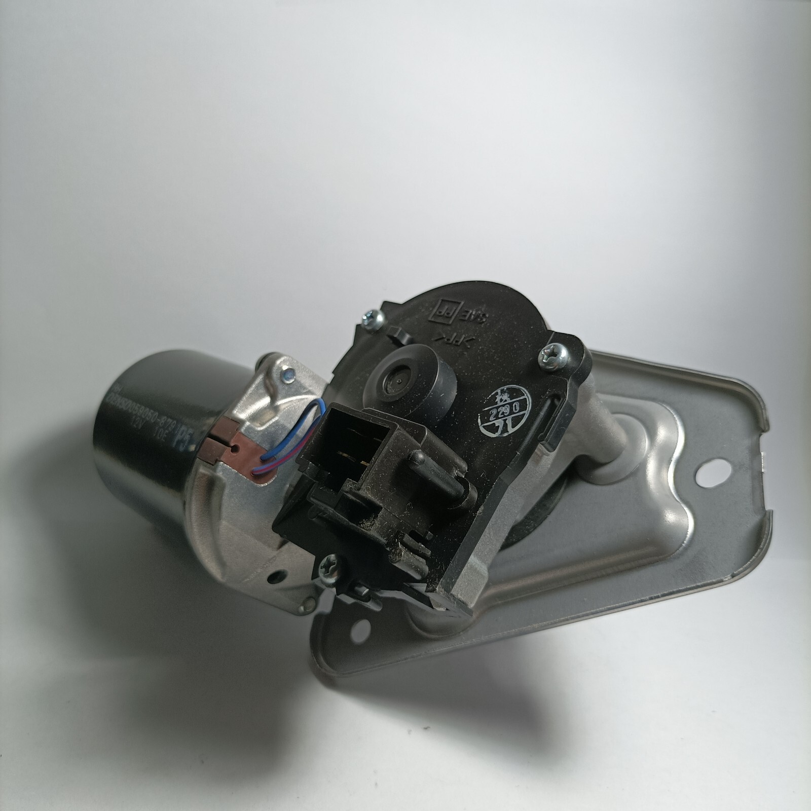 SUZUKI APV WIPER MOTOR NEW Genuine 38101-61J00-00 | eBay