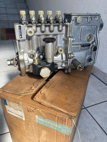 NEU NOS Mercedes-Benz 300D W123 OM617 BOSCH Einspritzpumpe ESP ...