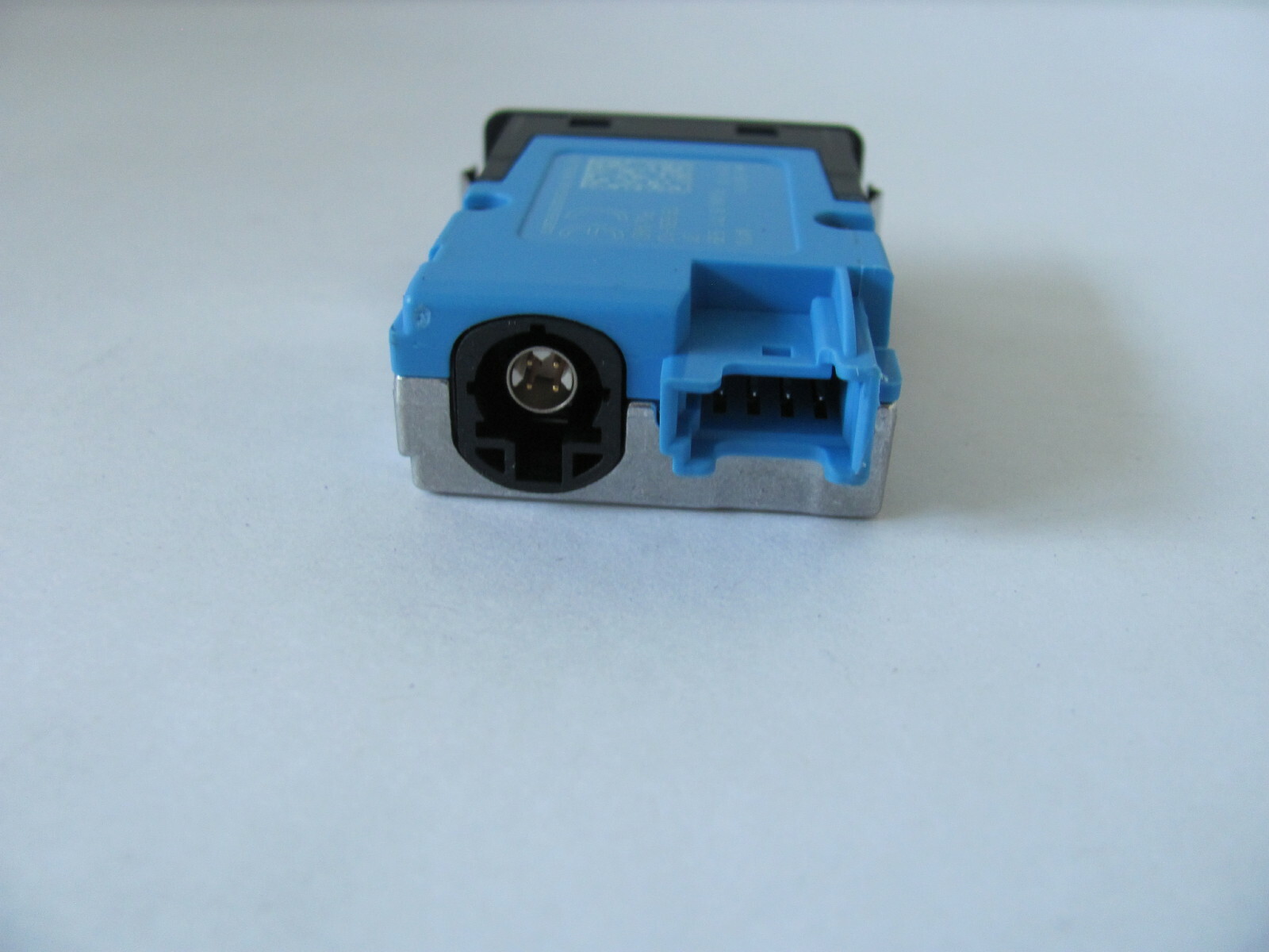 Port USB BMW X1 X2 X3 X4 X7 F40 G20 G21 G30 G31 G11 G16 - 84108711939 ...