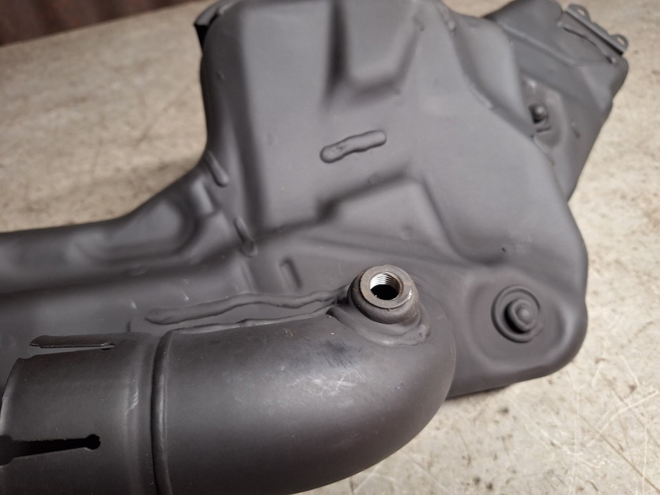 Honda CBR1000RR - Exhaust Pipe Silencer Muffler End Can - 18310-MFL-010 ...