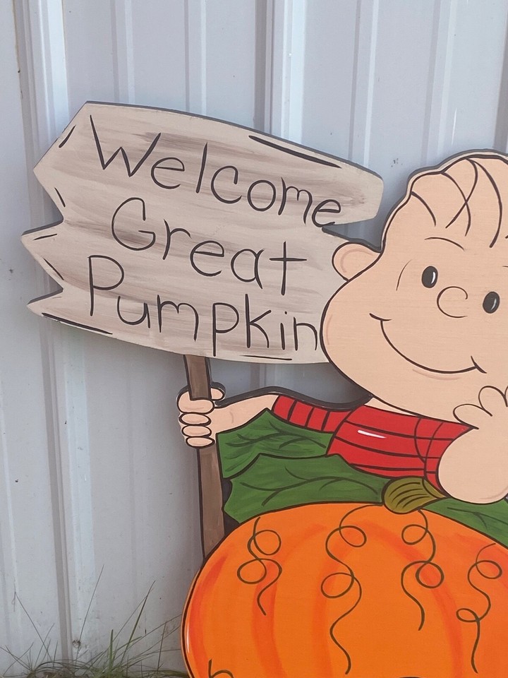 BOY IN PUMPKIN PATCH HALLOWEEN WELCOME GREAT PUMPKIN WOOD OUTDOOR LAWN ...