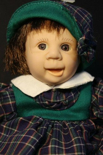 Viinyl & Cloth - GI-GO - Expressions Baby Doll - Brunette w Brown Eyes ...